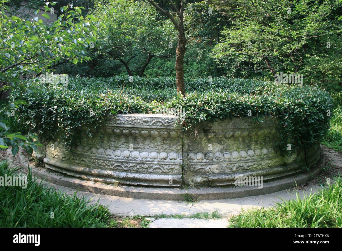 Zijin Shan, Nanjing, China, Linggu Temple Tomb of Tan Yankai, Burial ...
