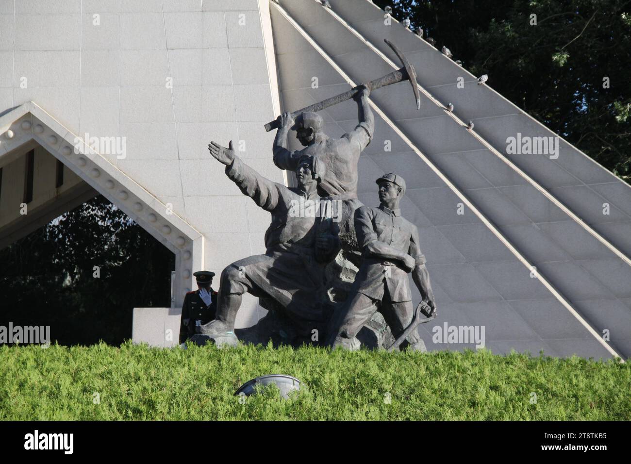 Monument to the peaceful liberation of tibet hi-res stock photography ...
