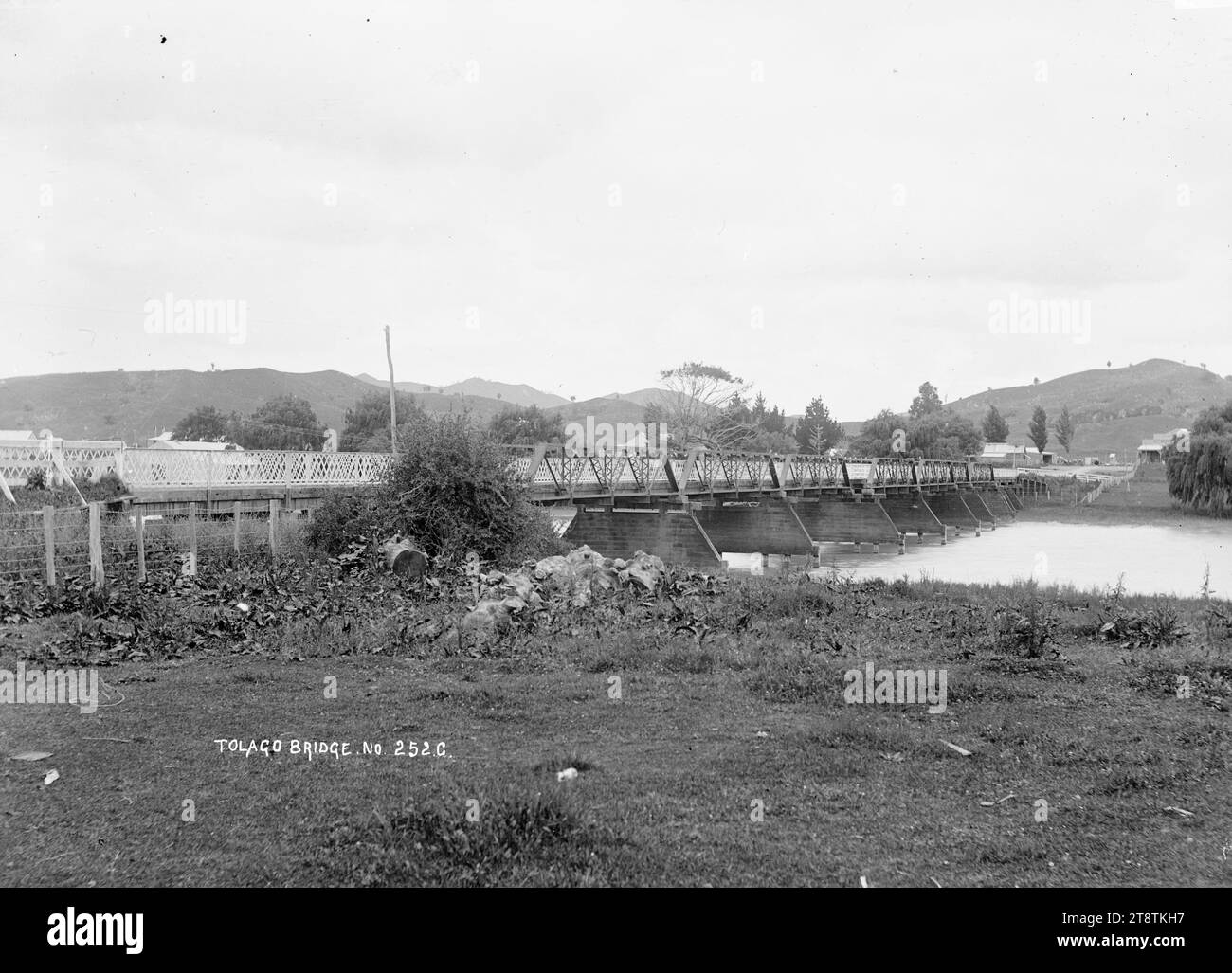 Tolaga bay township beyond hi-res stock photography and images - Alamy