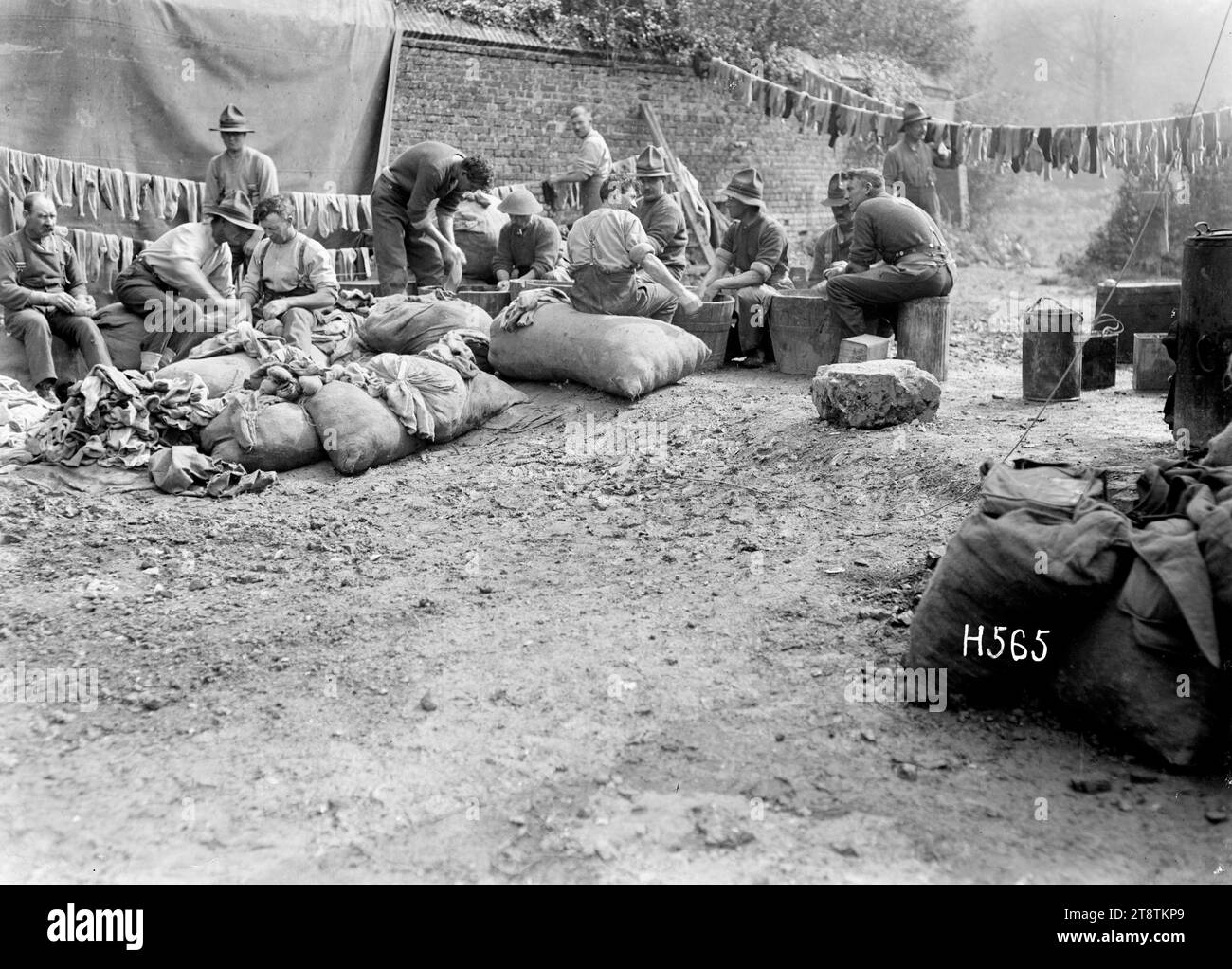 Long washing lines hi-res stock photography and images - Alamy