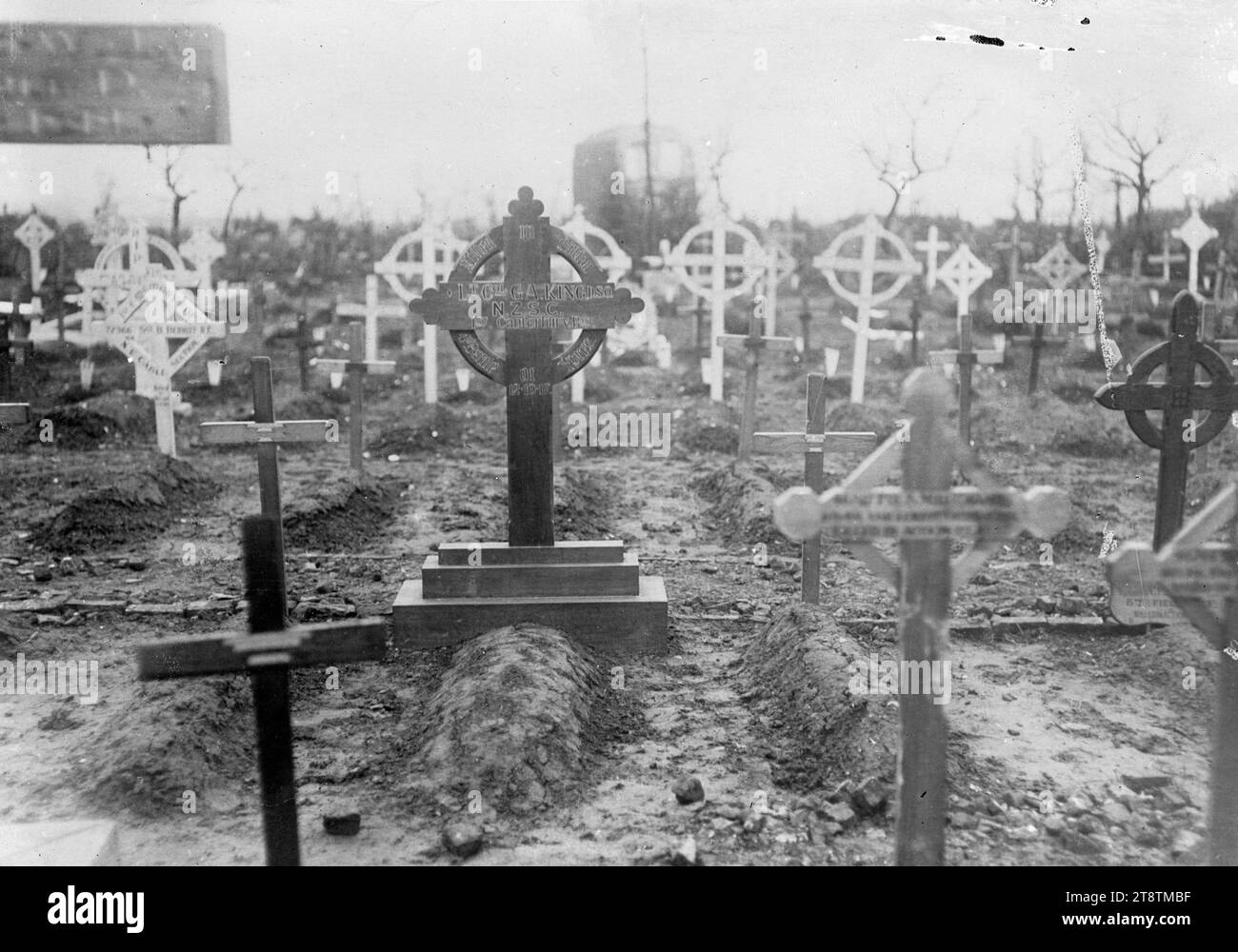 The grave of Lieutenant-Colonel King killed in 1917, The grave of ...