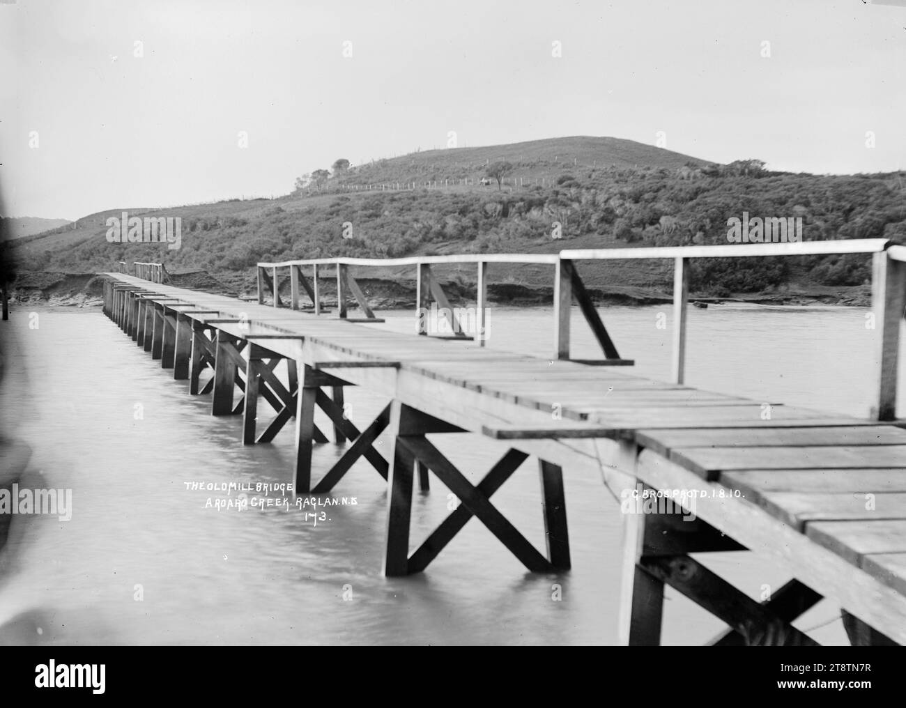 Old mill bridge across aroaro creek hi-res stock photography and images ...