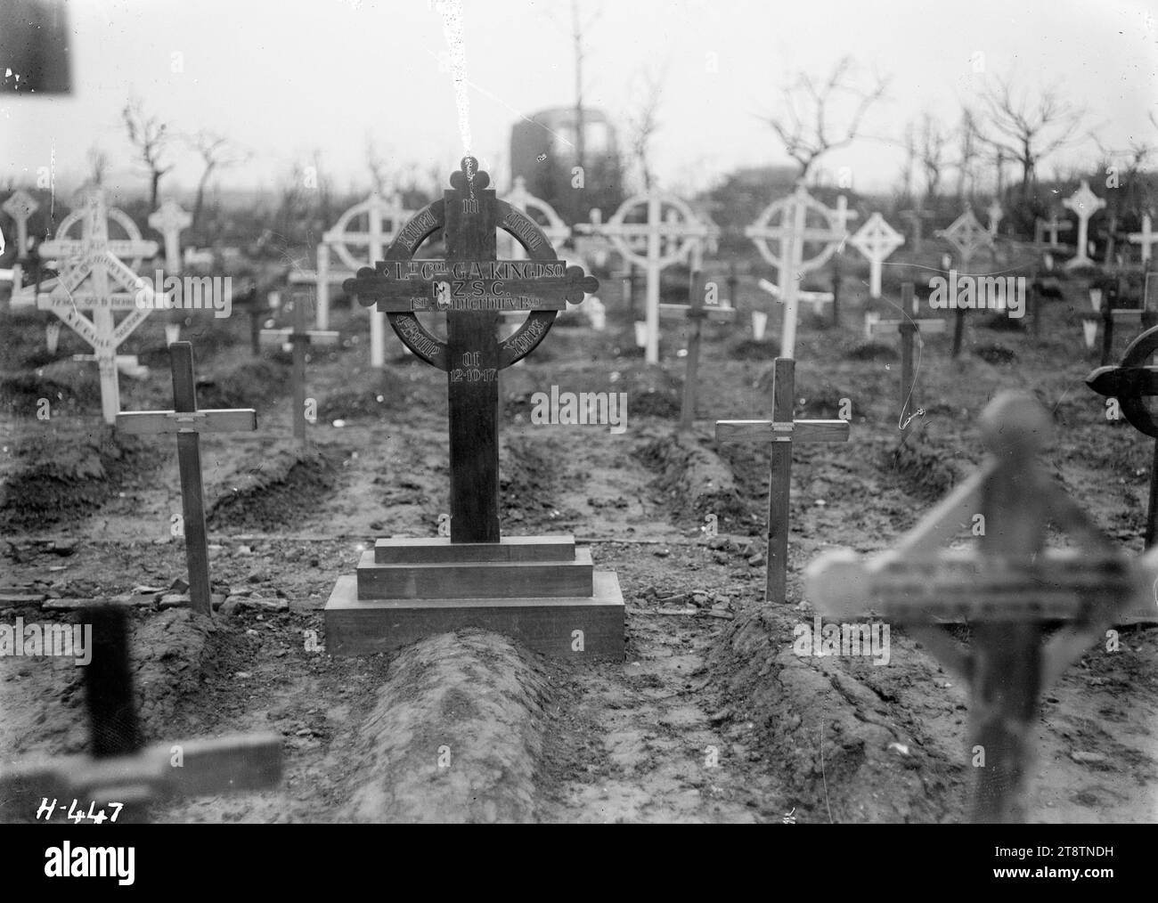 The grave of Lieutenant-Colonel King killed in 1917, The grave of ...