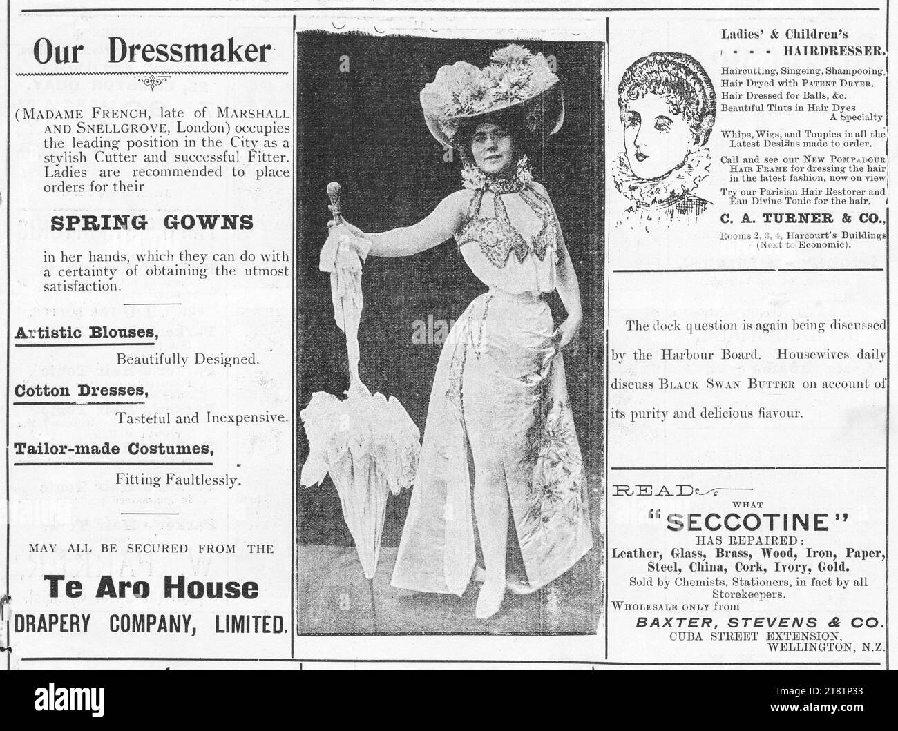 Actress wearing ornate costume hi-res stock photography and images - Alamy