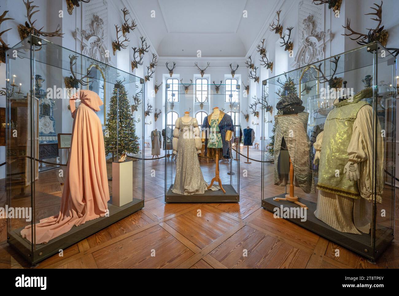 Moritzburg, Germany. 21st Nov, 2023. Exhibits are on display in the ...