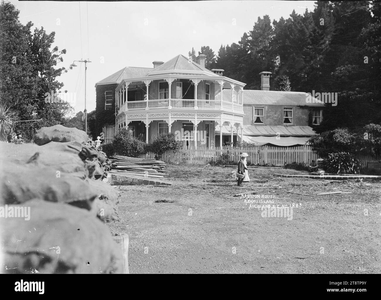 Filled sacks piled up hi-res stock photography and images - Alamy