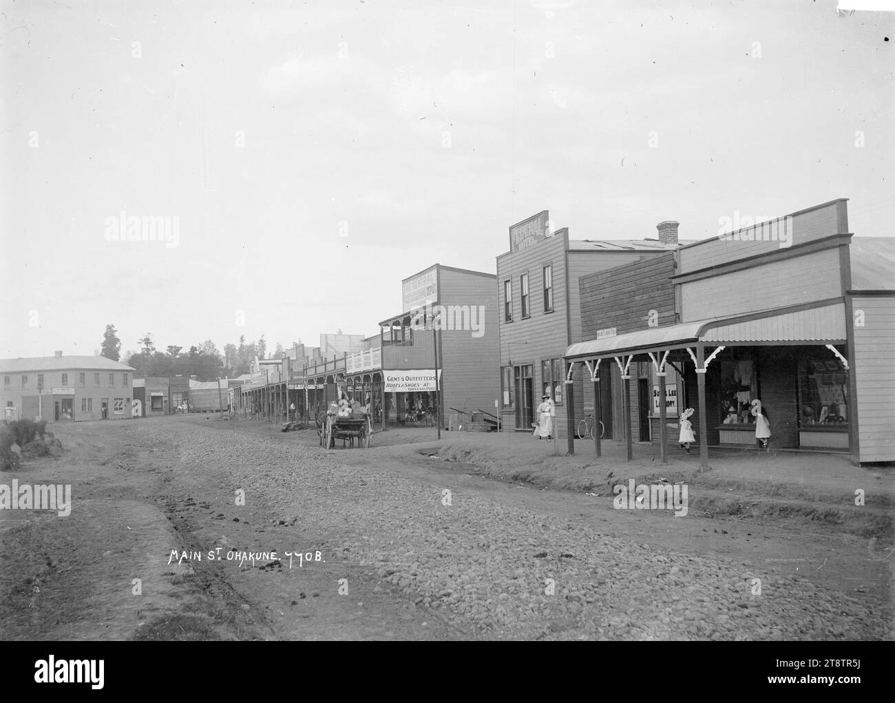 Main St at Ohakune, Looking along Main Street at Ohakune circa 1910 ...