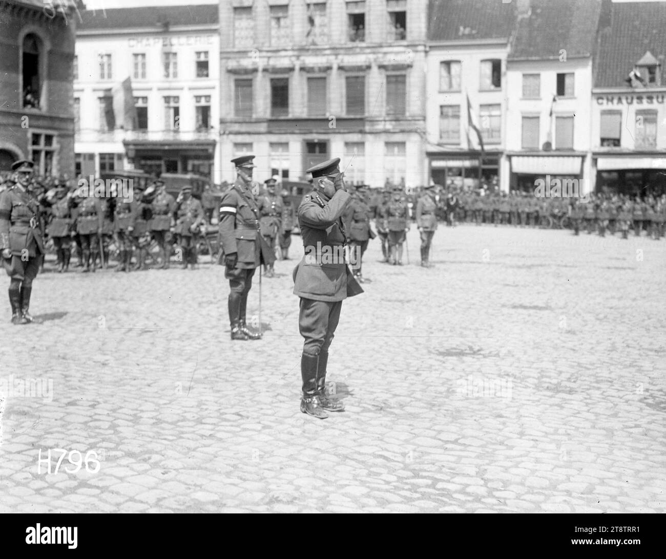 The Duke of Connaught inspects the Victors of Messines in Bailleul ...