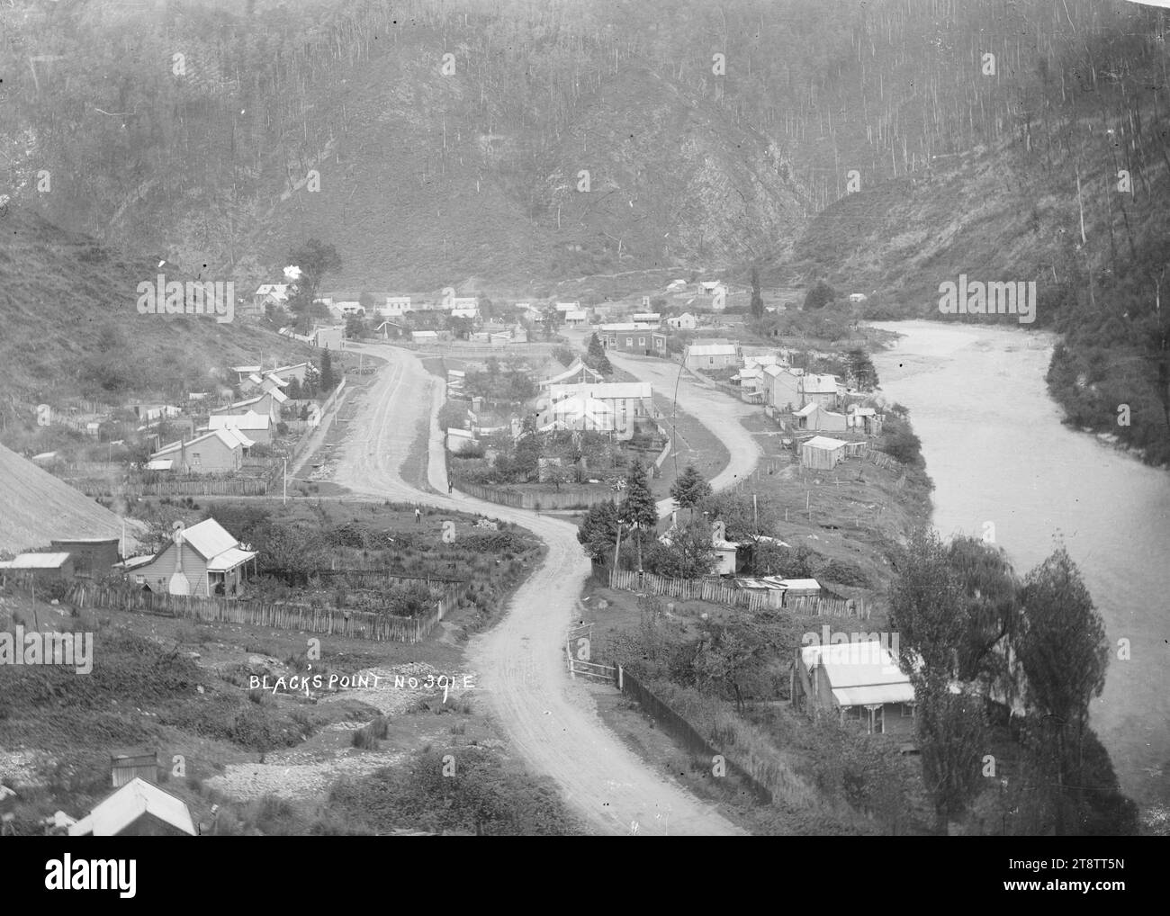 Reefton mining Black and White Stock Photos & Images - Alamy