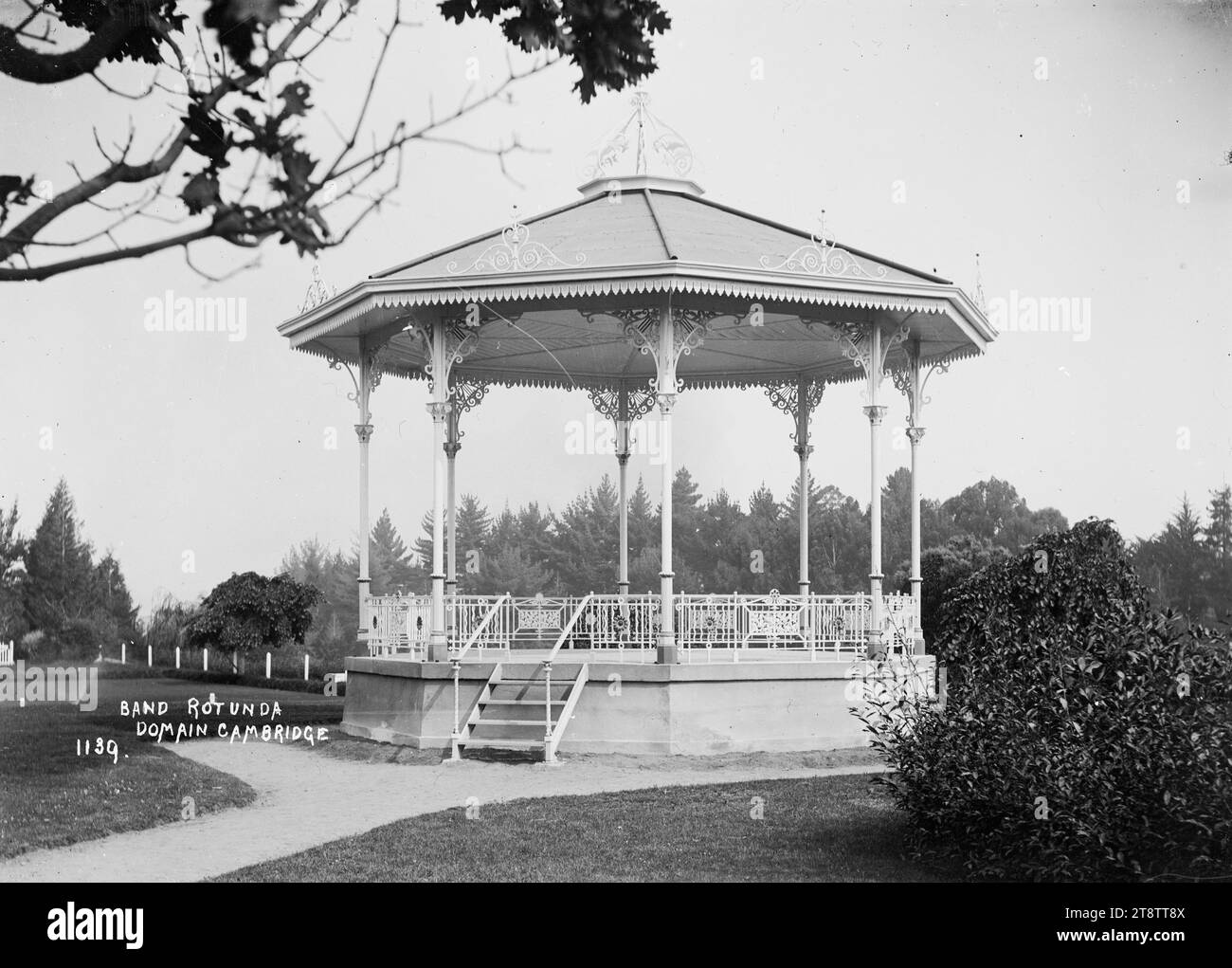 Band rotunda at the Domain, Cambridge, ca 1910s, View of the band ...