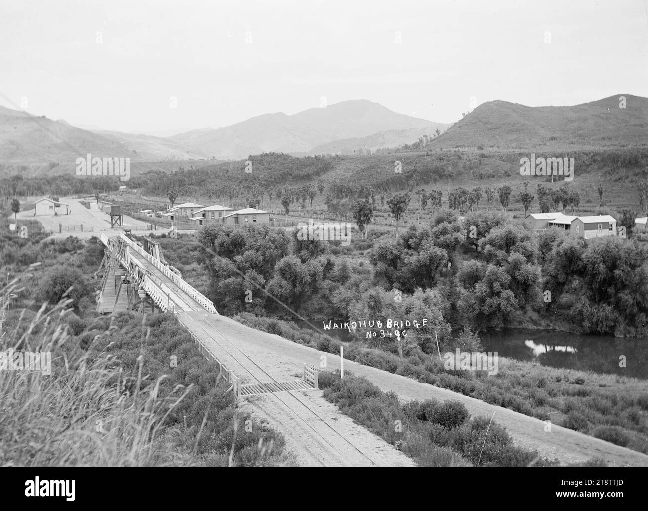 Waikohu, with railway bridge, Waikohu, with railway bridge ...