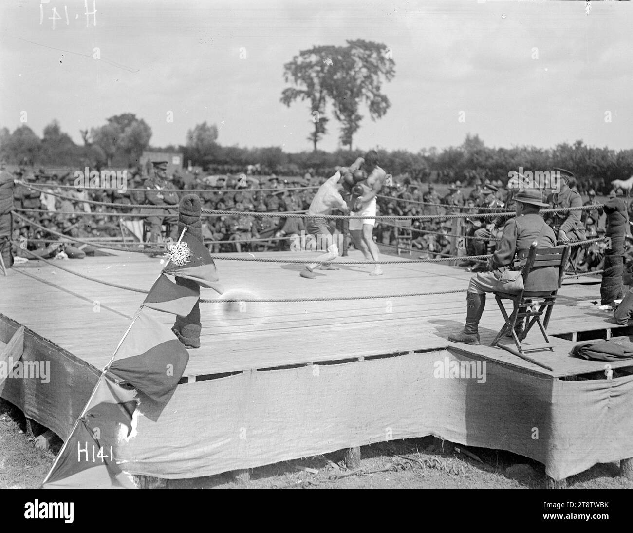 Boxing championships of the New Zealand Division in France during World ...