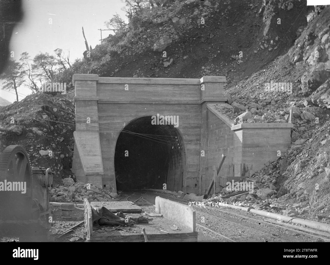 Railway tunnel at Bealey Flat, View of the mouth of the railway tunnel ...