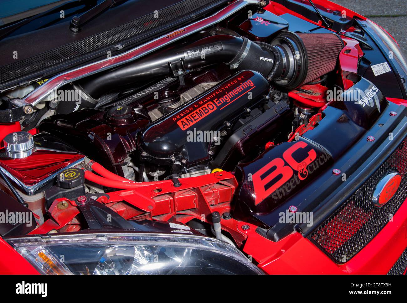 Blue ford focus mk2 hi-res stock photography and images - Alamy