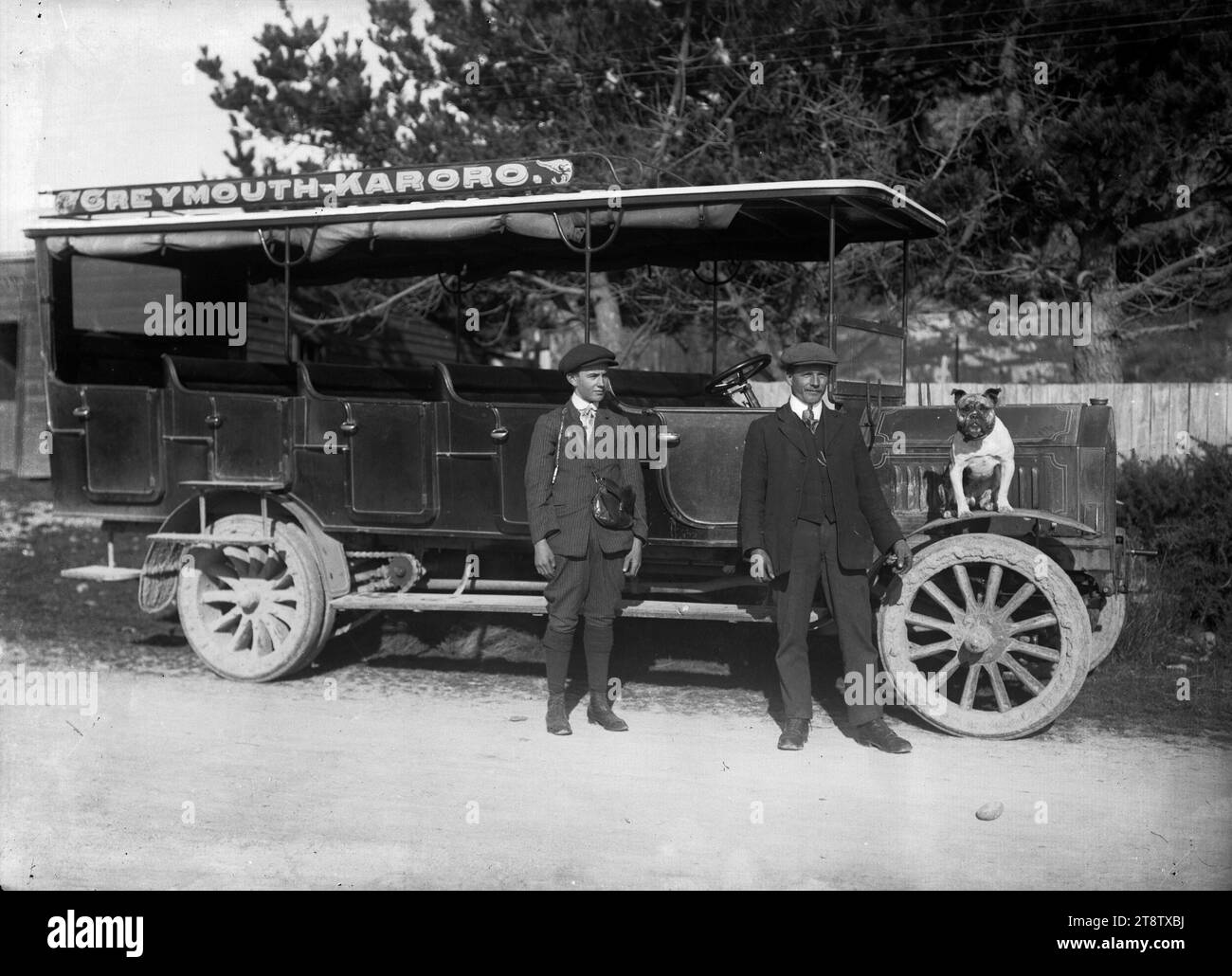Greymouth-Karoro bus service, 1912 Stock Photo - Alamy