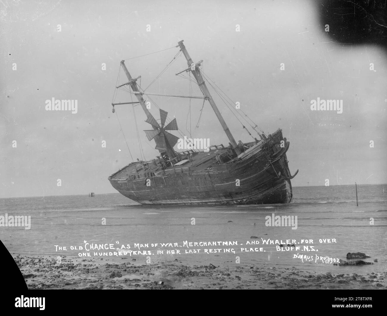 Sailing ship Chance, aground at Bluff, 1902 Stock Photo - Alamy