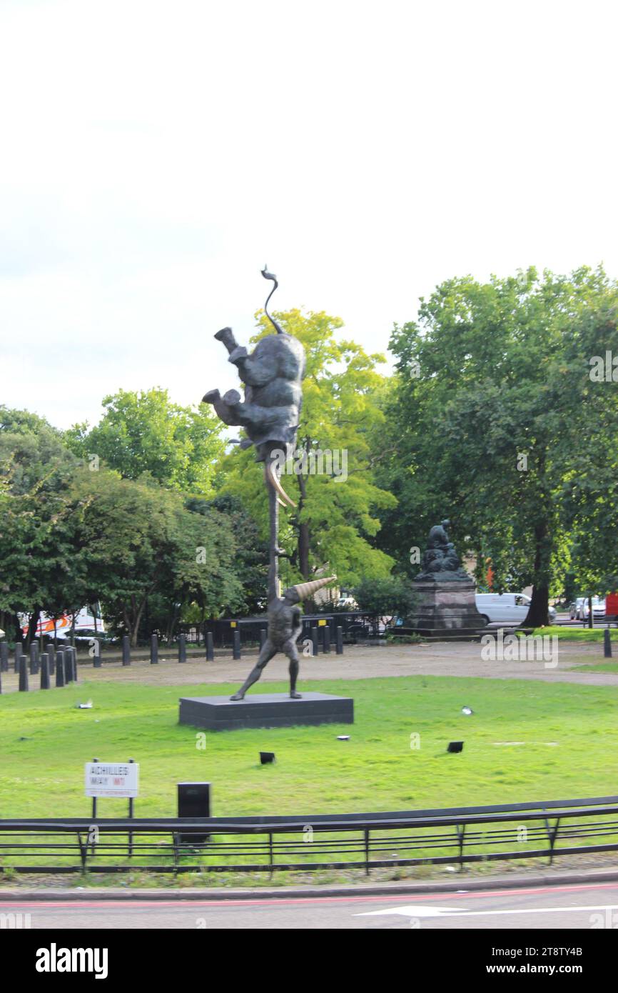 London Contemporary Sculpture "Dunamis" on Park Lane, London, England ...