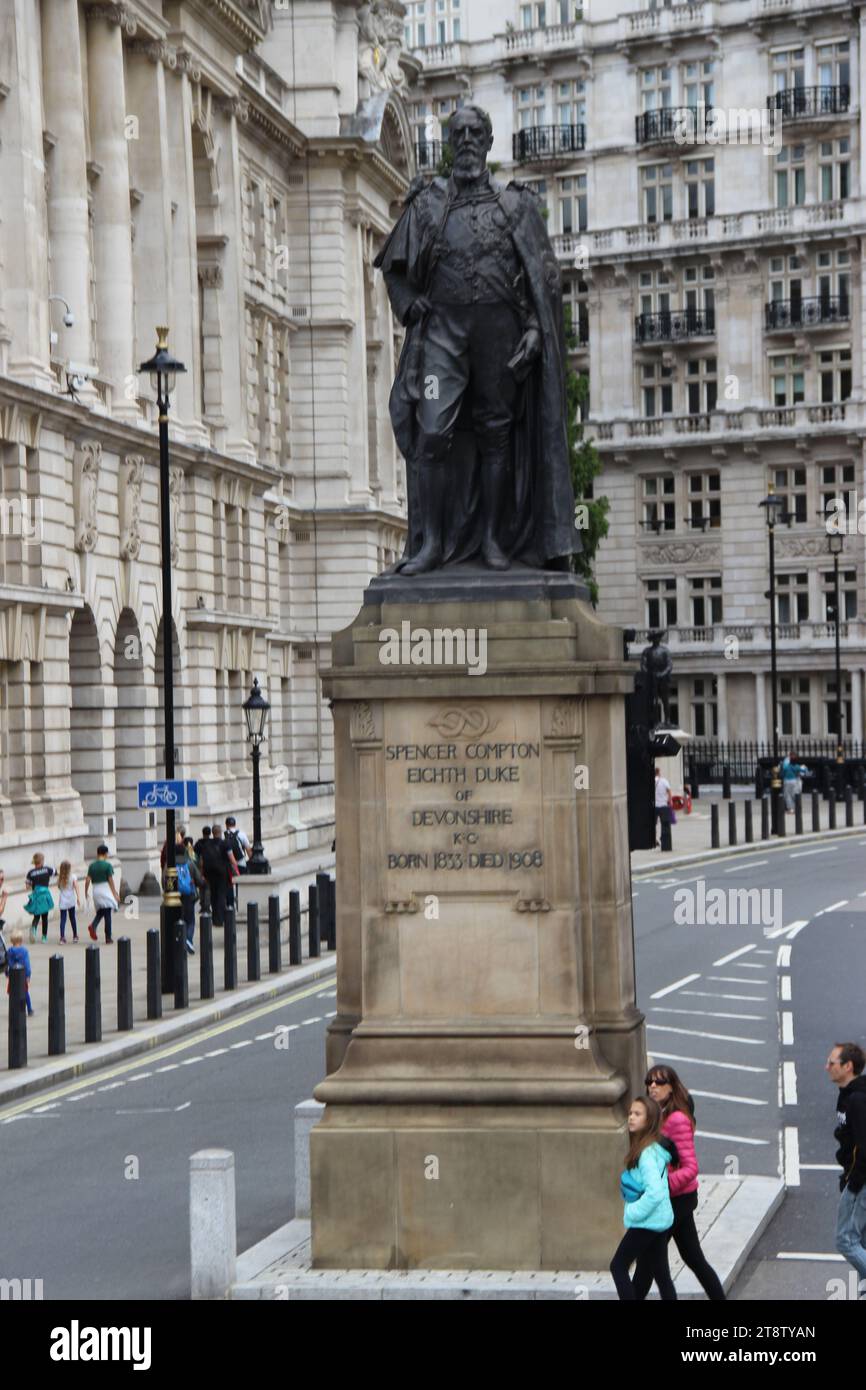 London spencer compton monument hi-res stock photography and images - Alamy