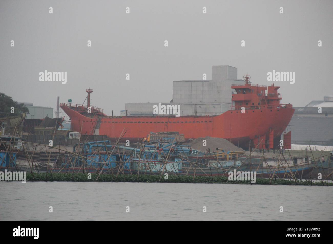 Meghna River, Dhaka, Dhaka, Bangladesh Stock Photo - Alamy