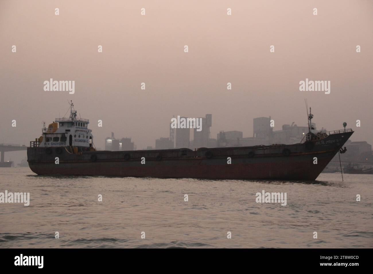 Meghna River, Dhaka, Bangladesh Stock Photo - Alamy