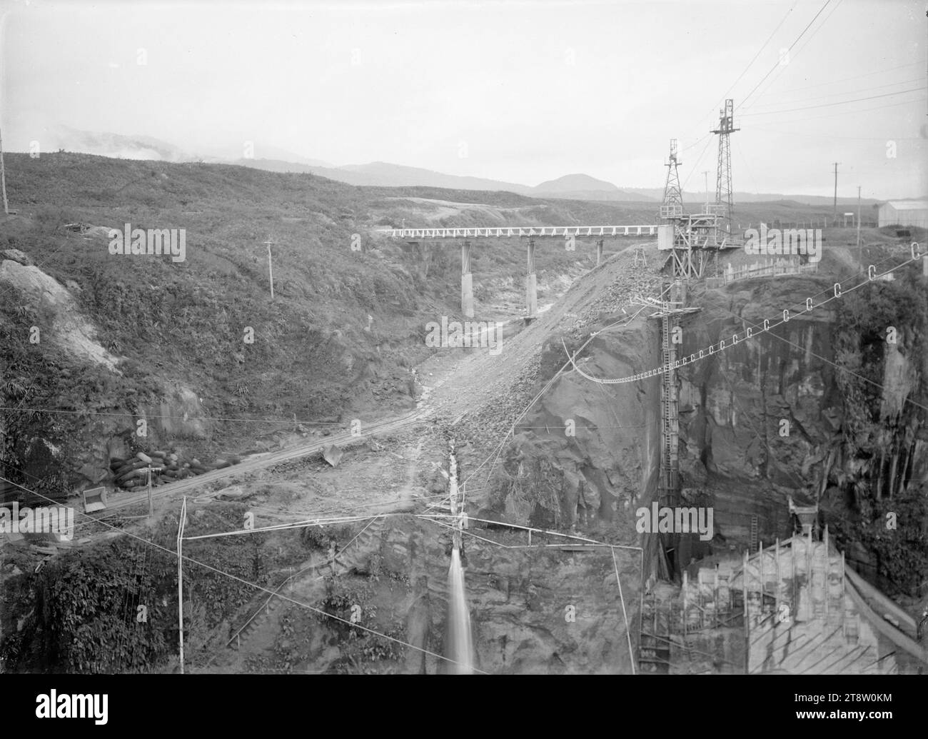 Arapuni hydro electric power project under construction hi-res stock ...