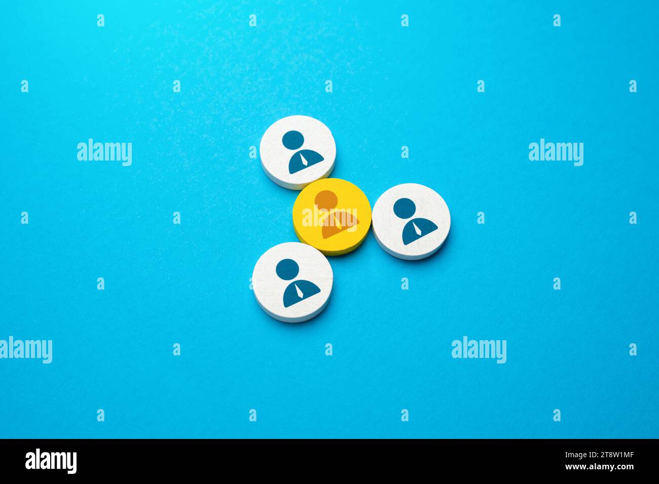 Head leader and subordinates. Project manager. Discipline and teamwork ...