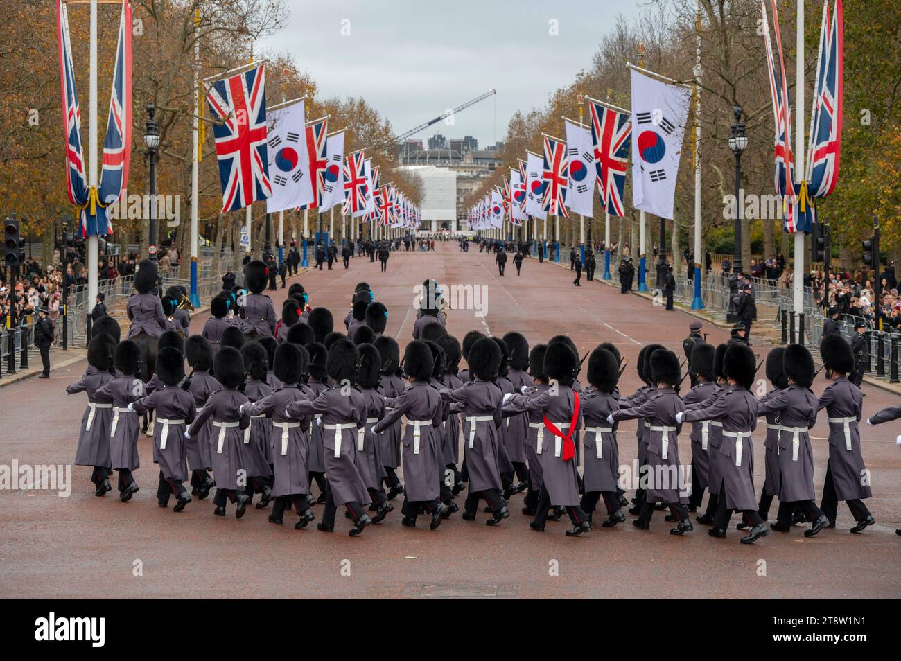 London, UK. 21st Nov, 2023. Pomp and Ceremony outside Buckingham Palace ...