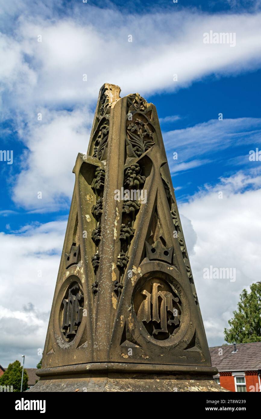 Damaged Victorian gravestone at St. Andrew's Church, Leyland Stock ...