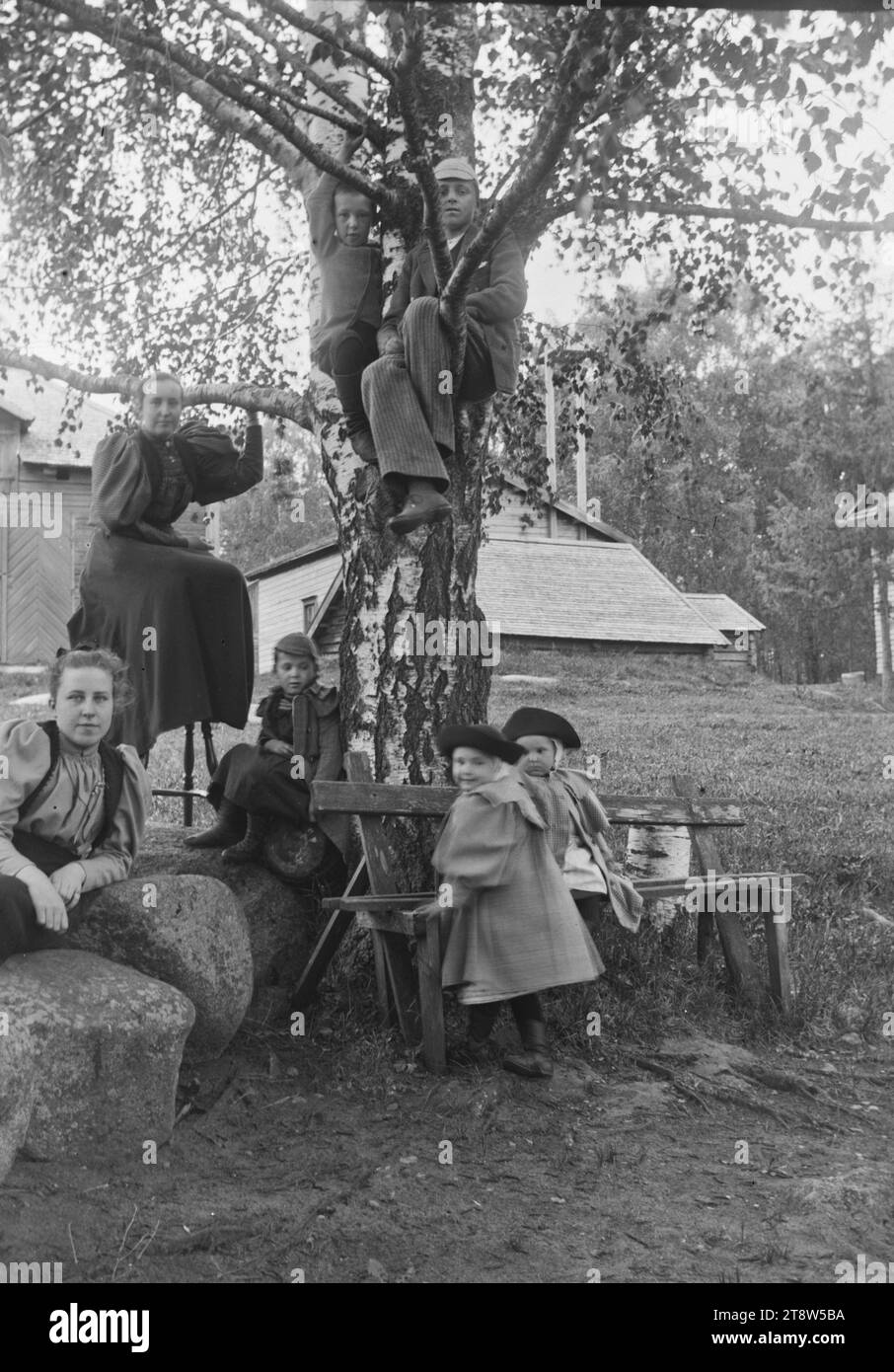Hugo Simberg, 24.6.1873, Hamina, 12.7.1917, Ähtäri, Group photo with ...