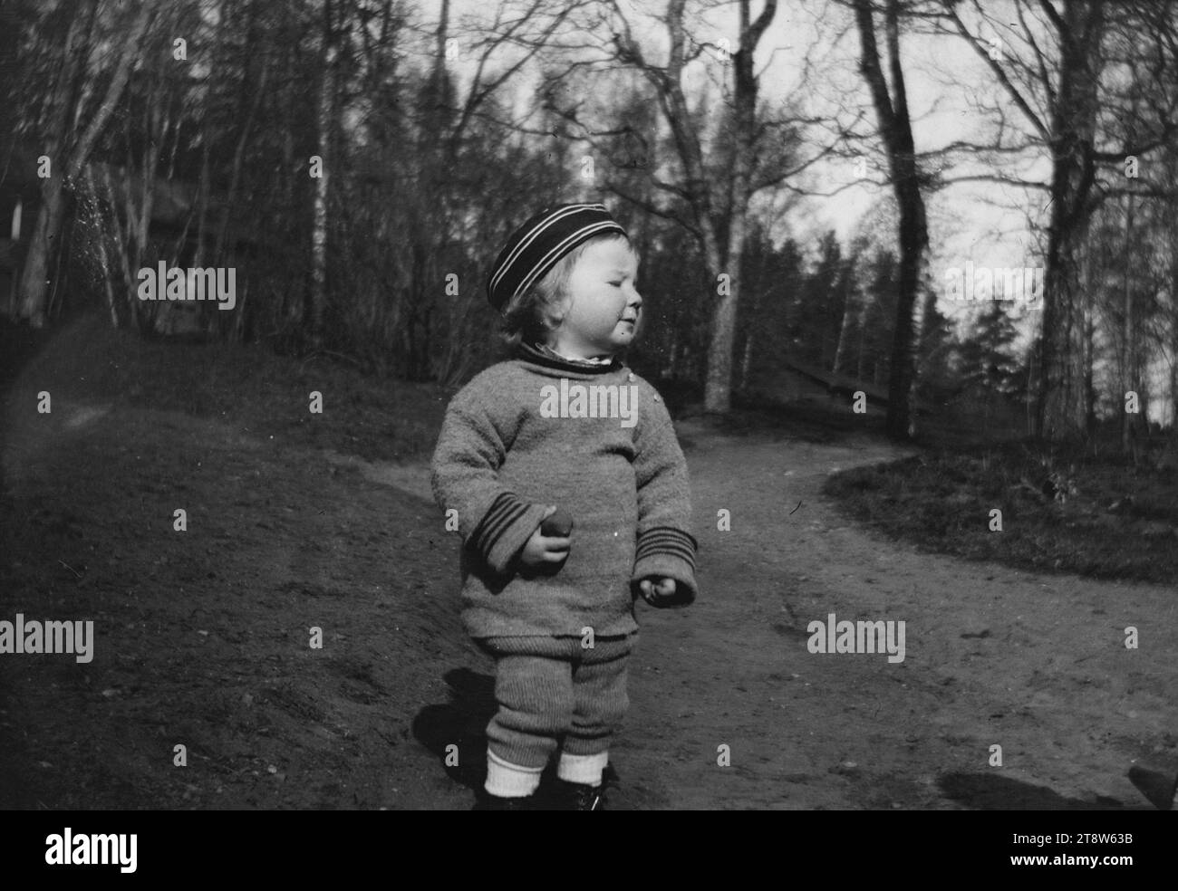 Engraved text kuhlstrom ja heyno hi-res stock photography and images ...