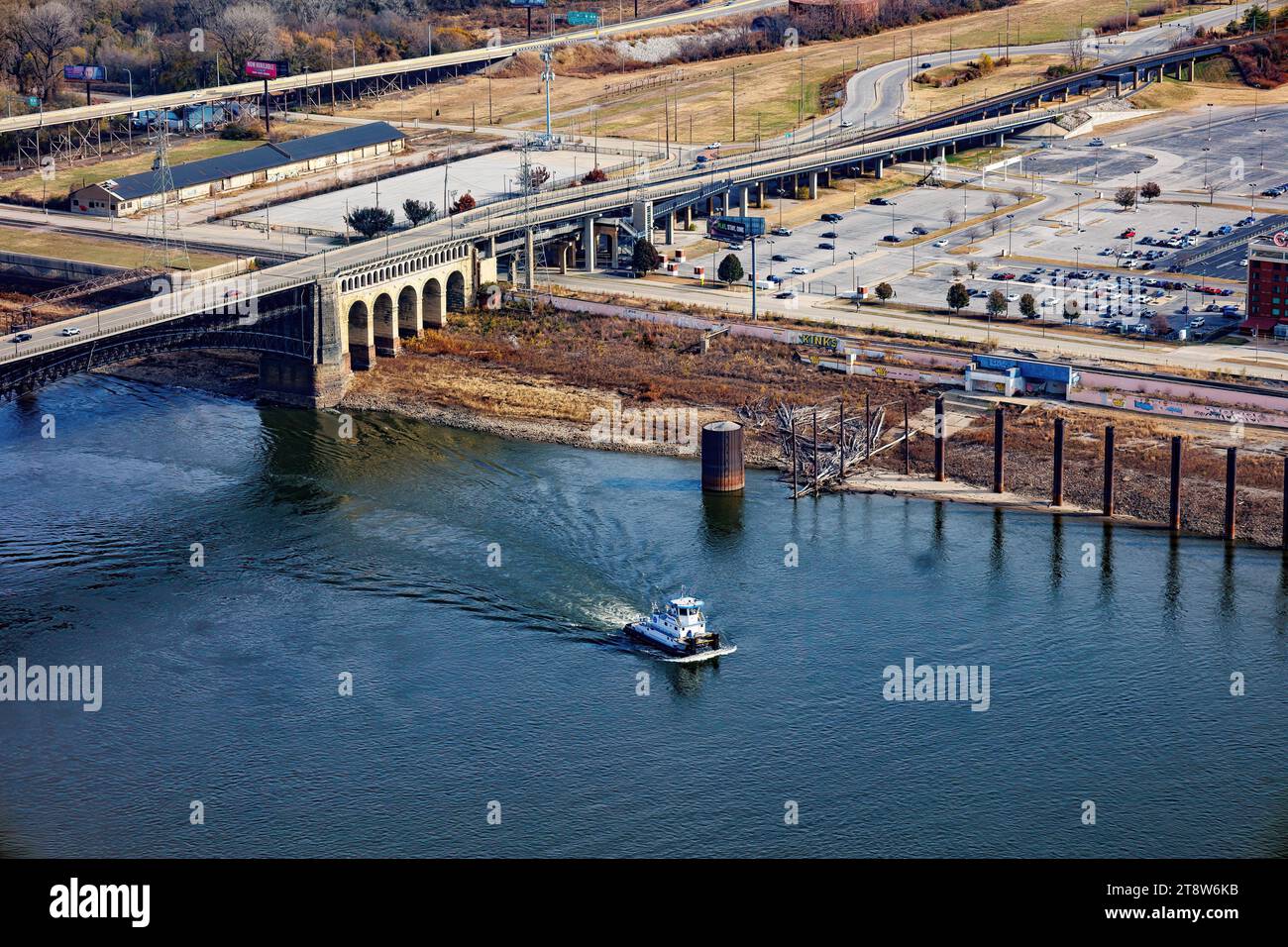 Bridges over the Mississippi River, seen from the Gateway Arch Stock ...
