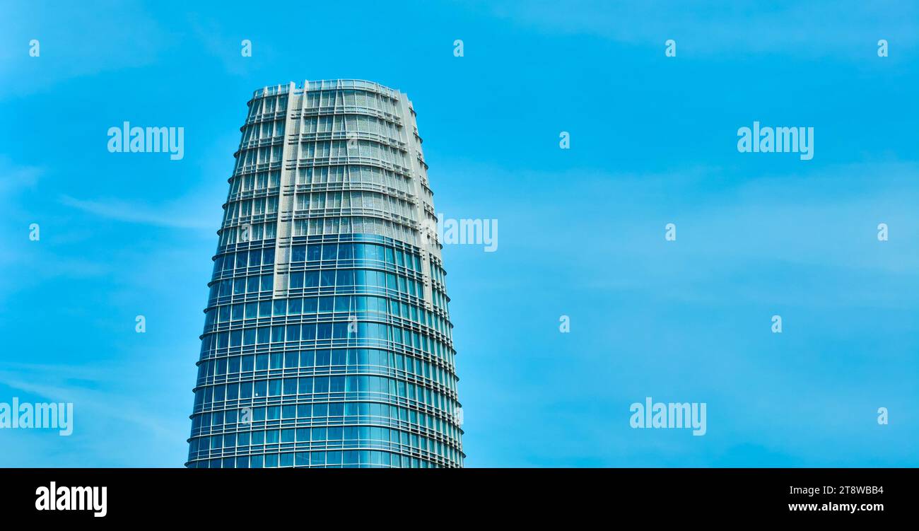 Salesforce tower roof hi-res stock photography and images - Alamy