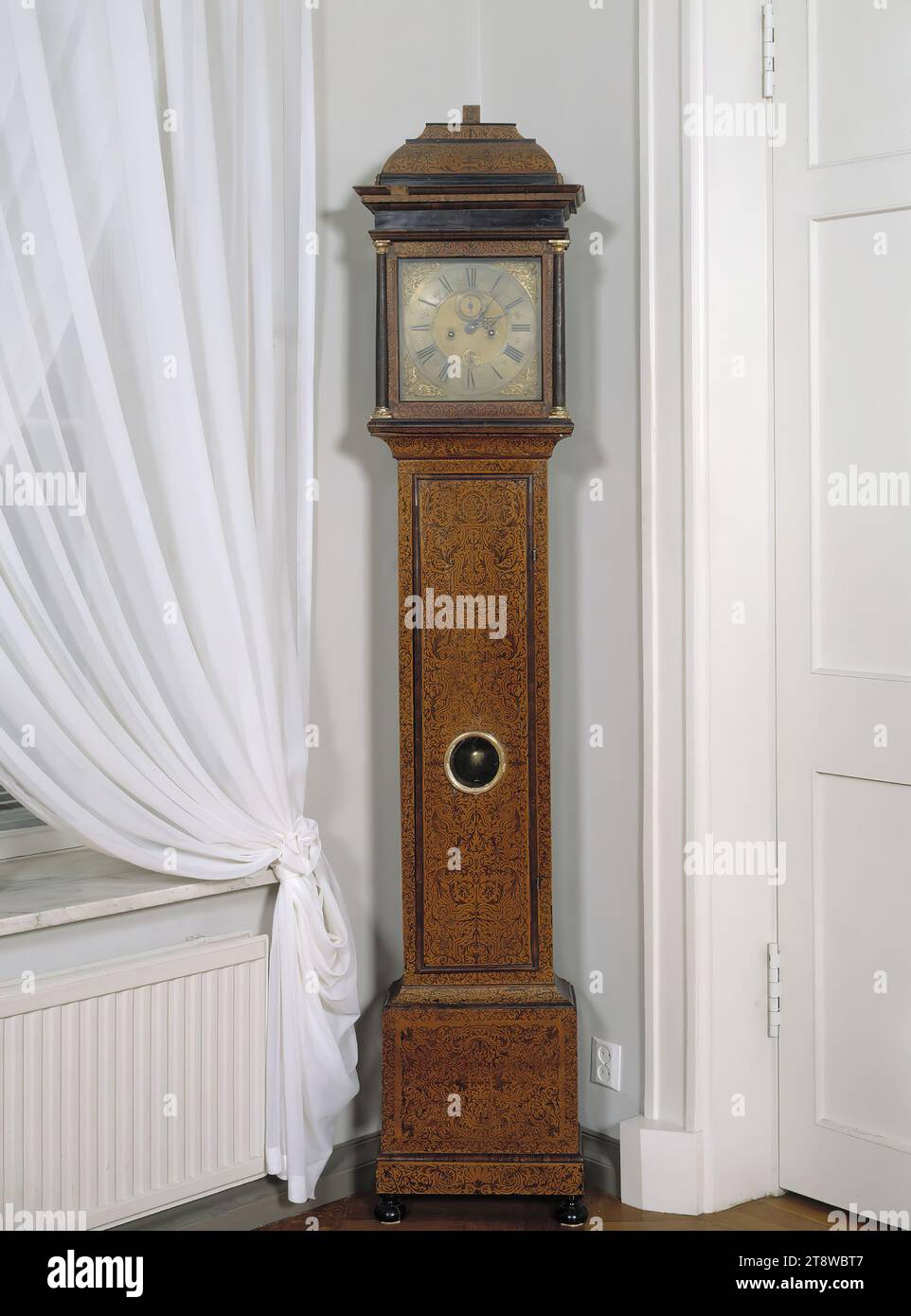 235 cm hi-res stock photography and images - Alamy