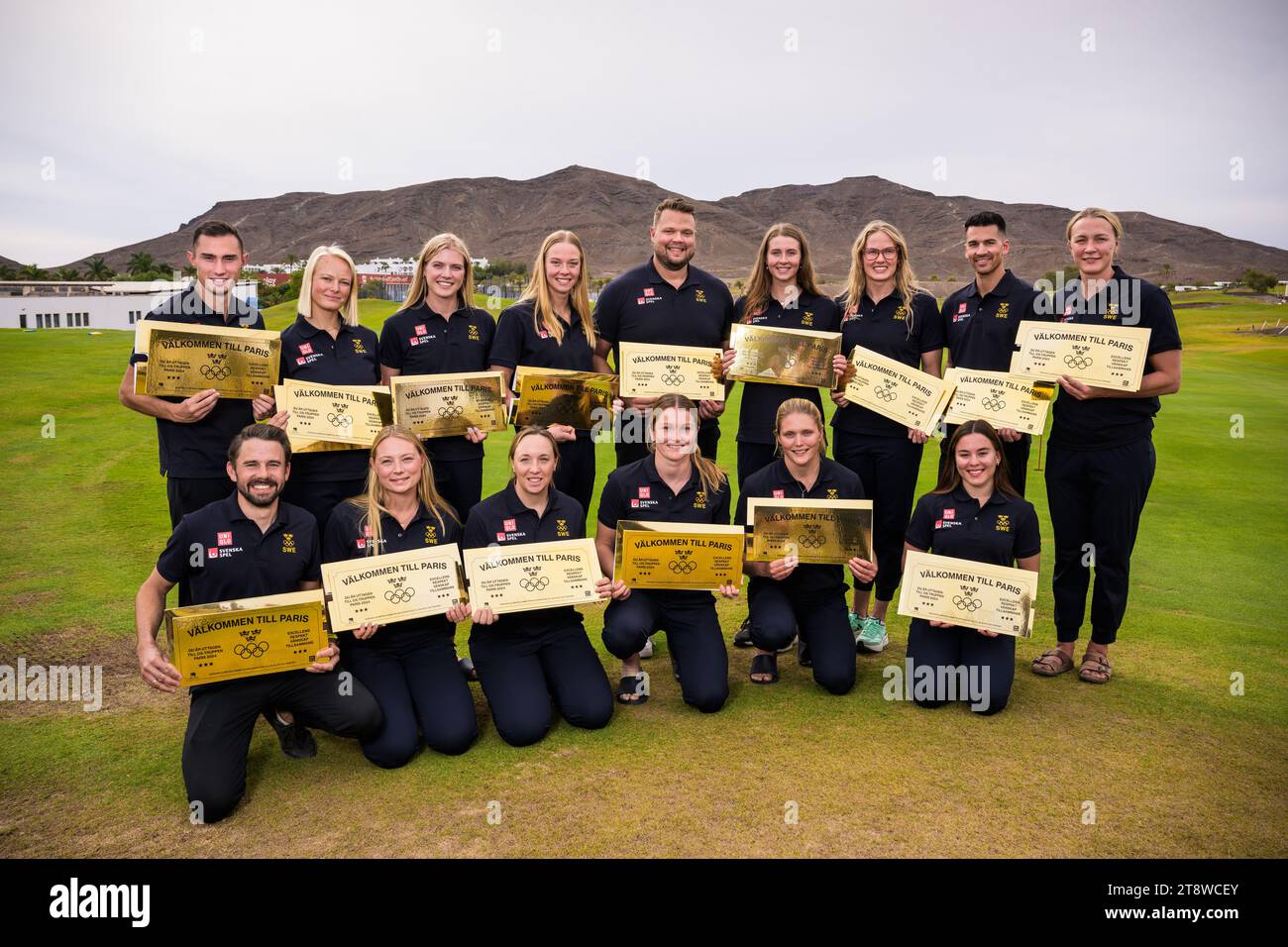 231121 Athletes of Sweden pose for a group photo after a press ...