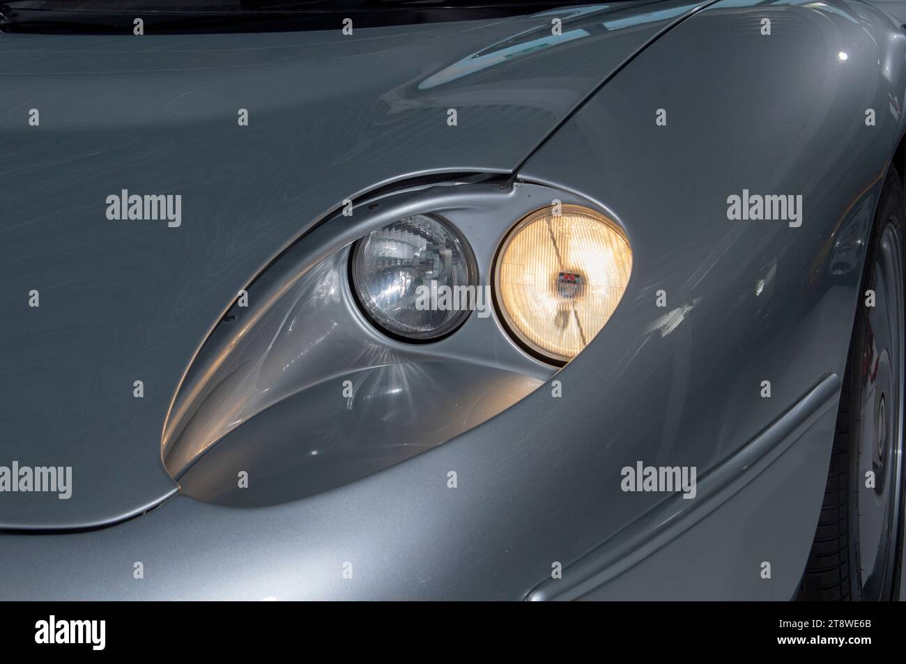 Jaguar xj220 hi-res stock photography and images - Alamy