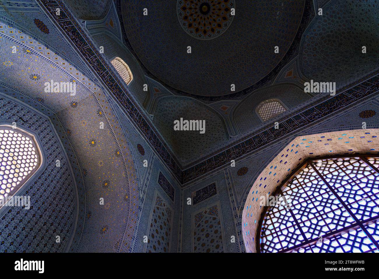 Ornament of the dome and interior of the Bibi Hanum mosque in Samarkand ...