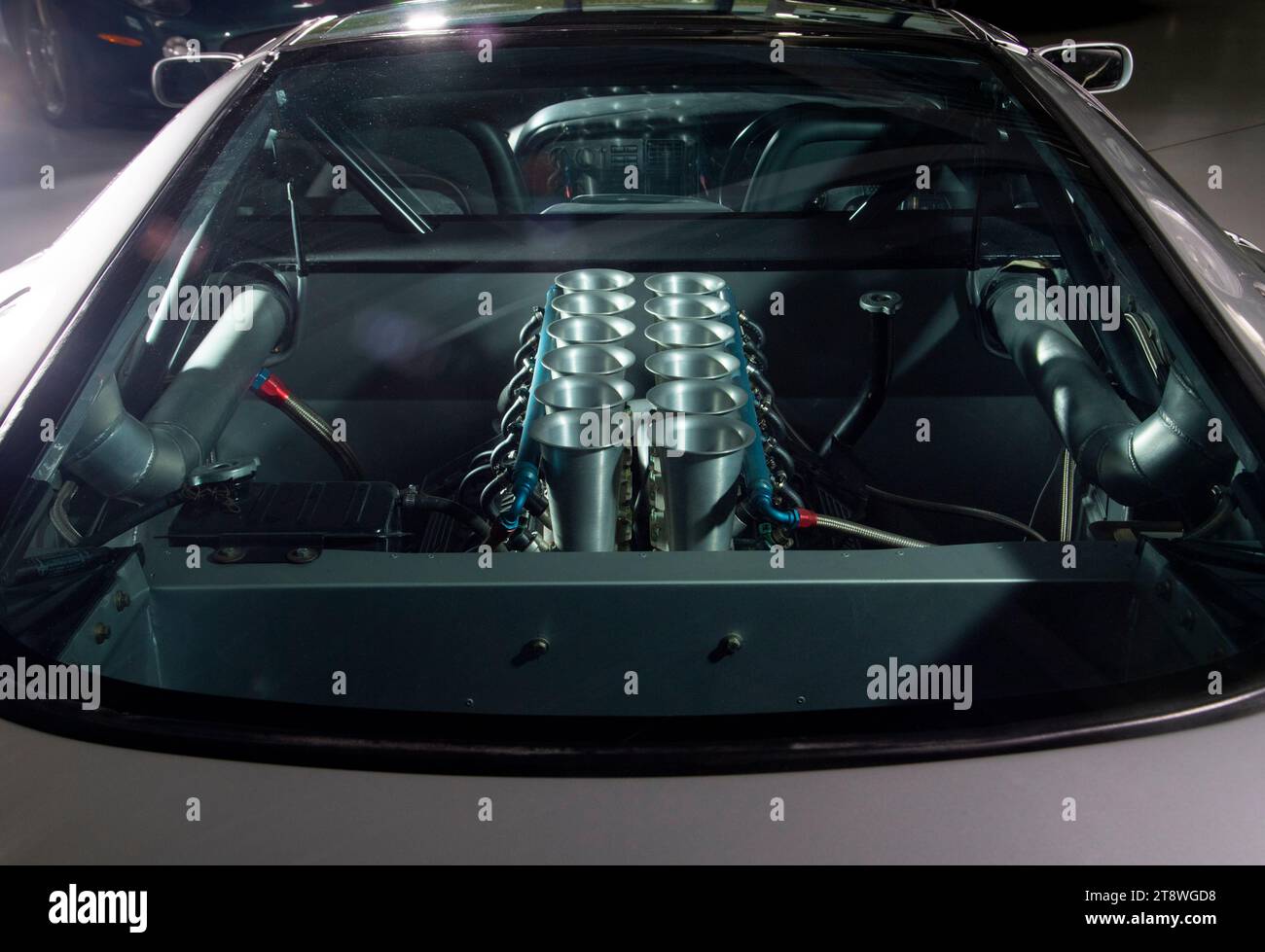 Prototype concept car Jaguar XJ220 British 1990s supercar in Gaydon ...