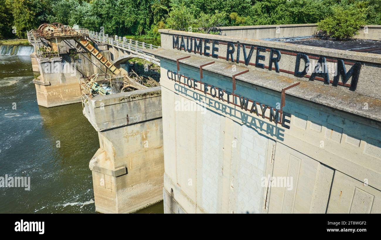 Maumee river dam hi-res stock photography and images - Alamy