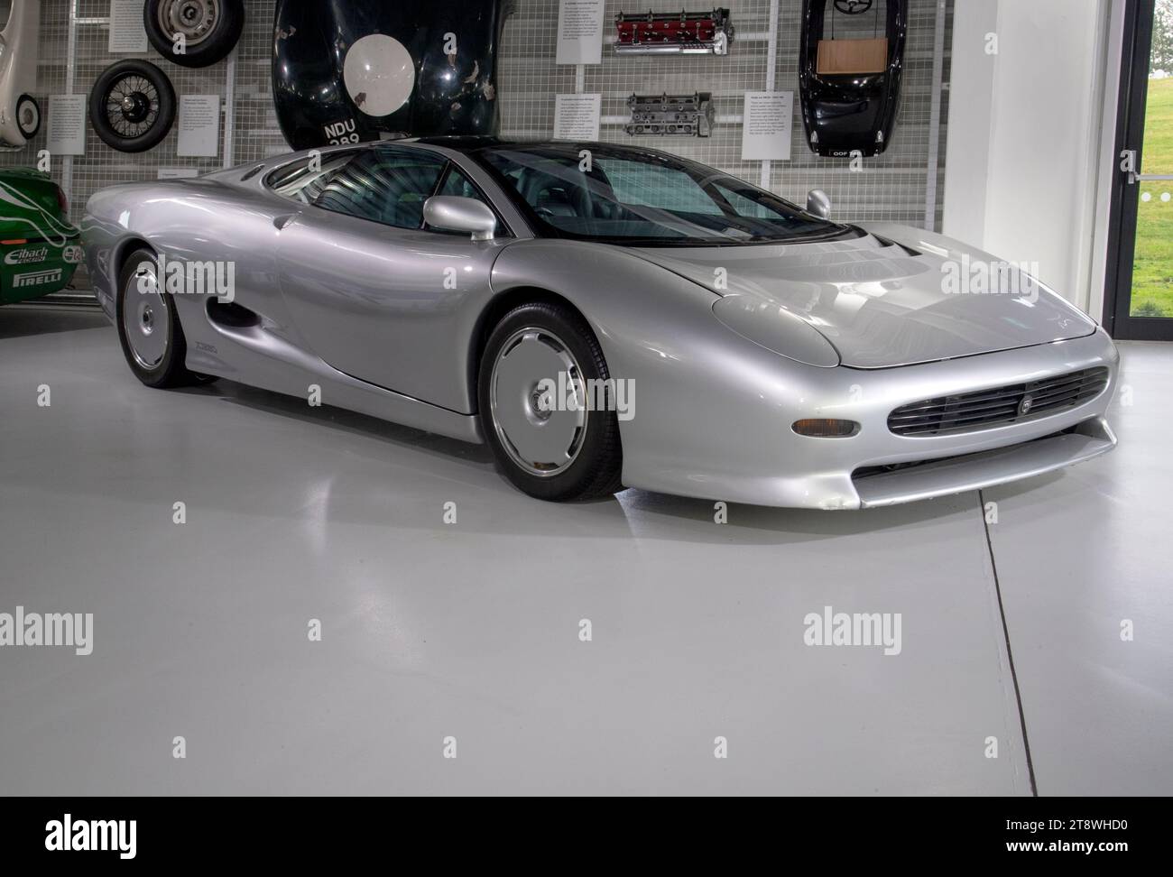 Prototype concept car Jaguar XJ220 British 1990s supercar in Gaydon ...