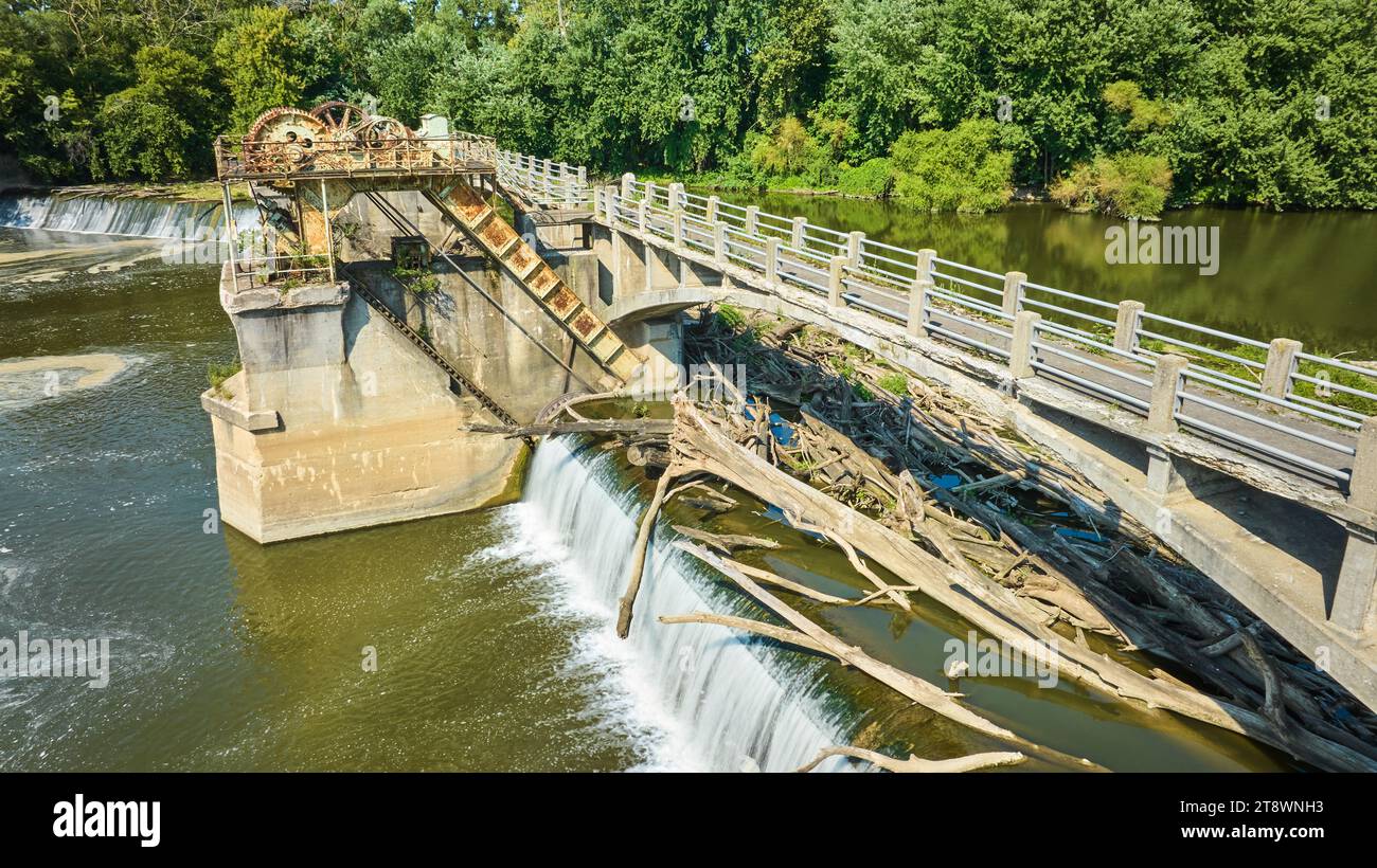 Dam waterfall under bridge hi-res stock photography and images - Alamy