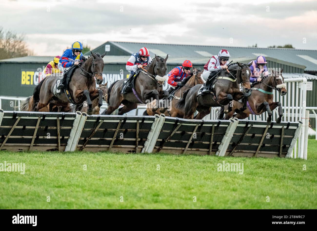 Plumpton racecourse hi-res stock photography and images - Alamy