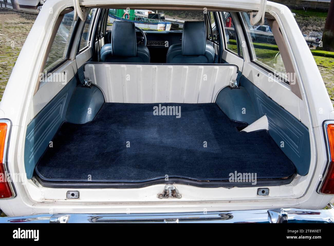 1970 Mk2 Ford Cortina Estate 1600 Deluxe, in US American spec Stock ...