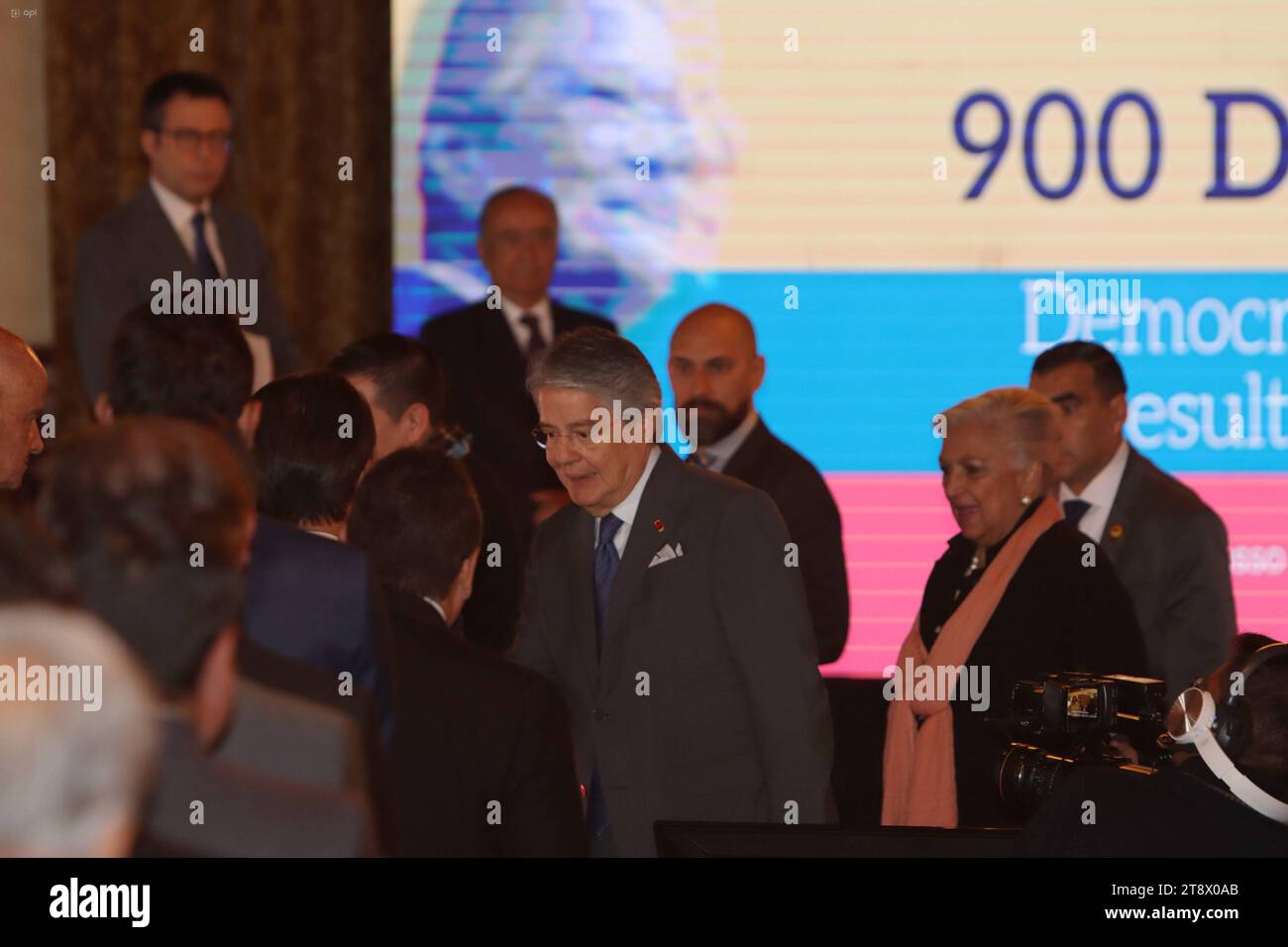 LANZAMIENTO LIBRO PRESIDENTE LASSO Quito, martes 21 de noviembre del ...