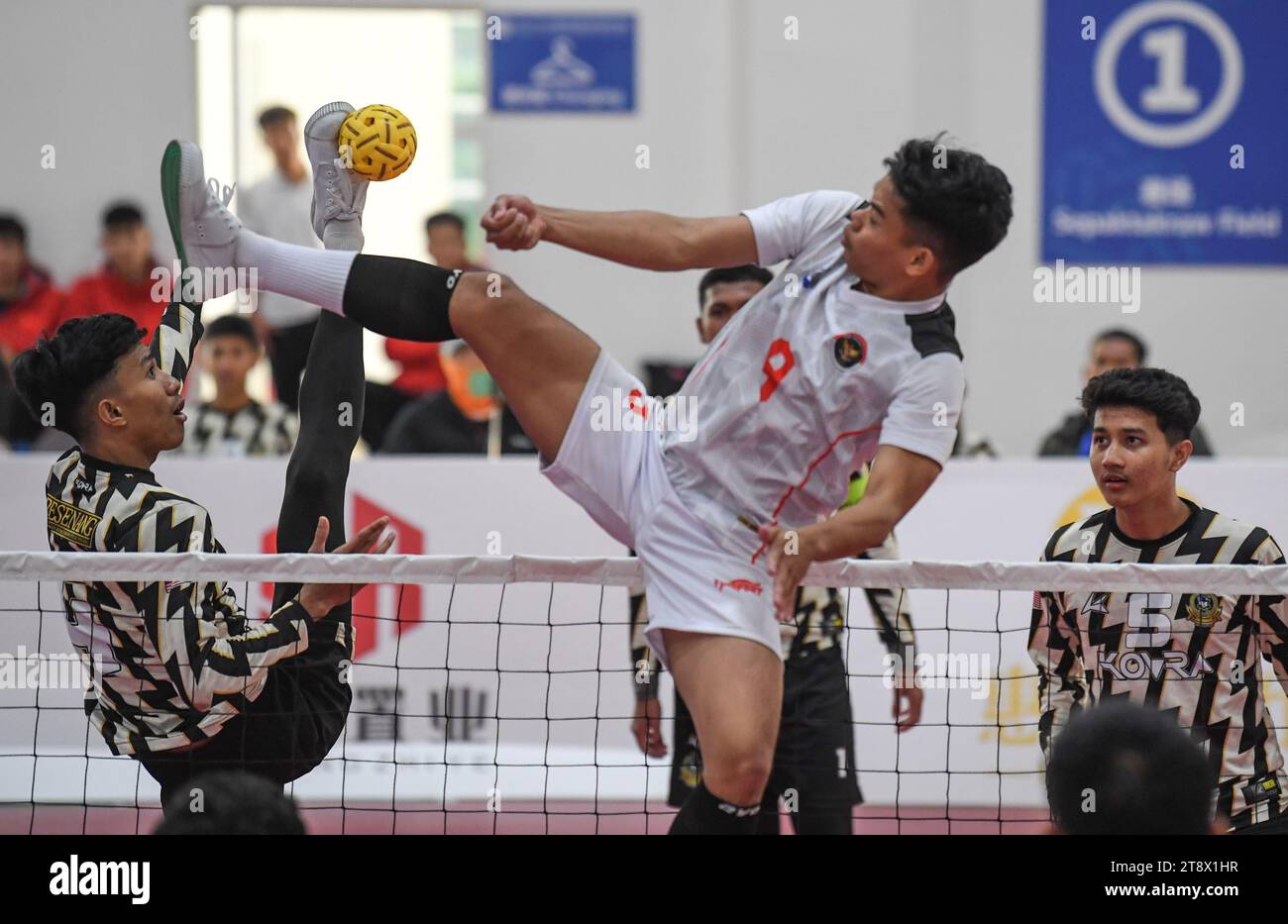 Malaysia sepak takraw hi-res stock photography and images - Alamy