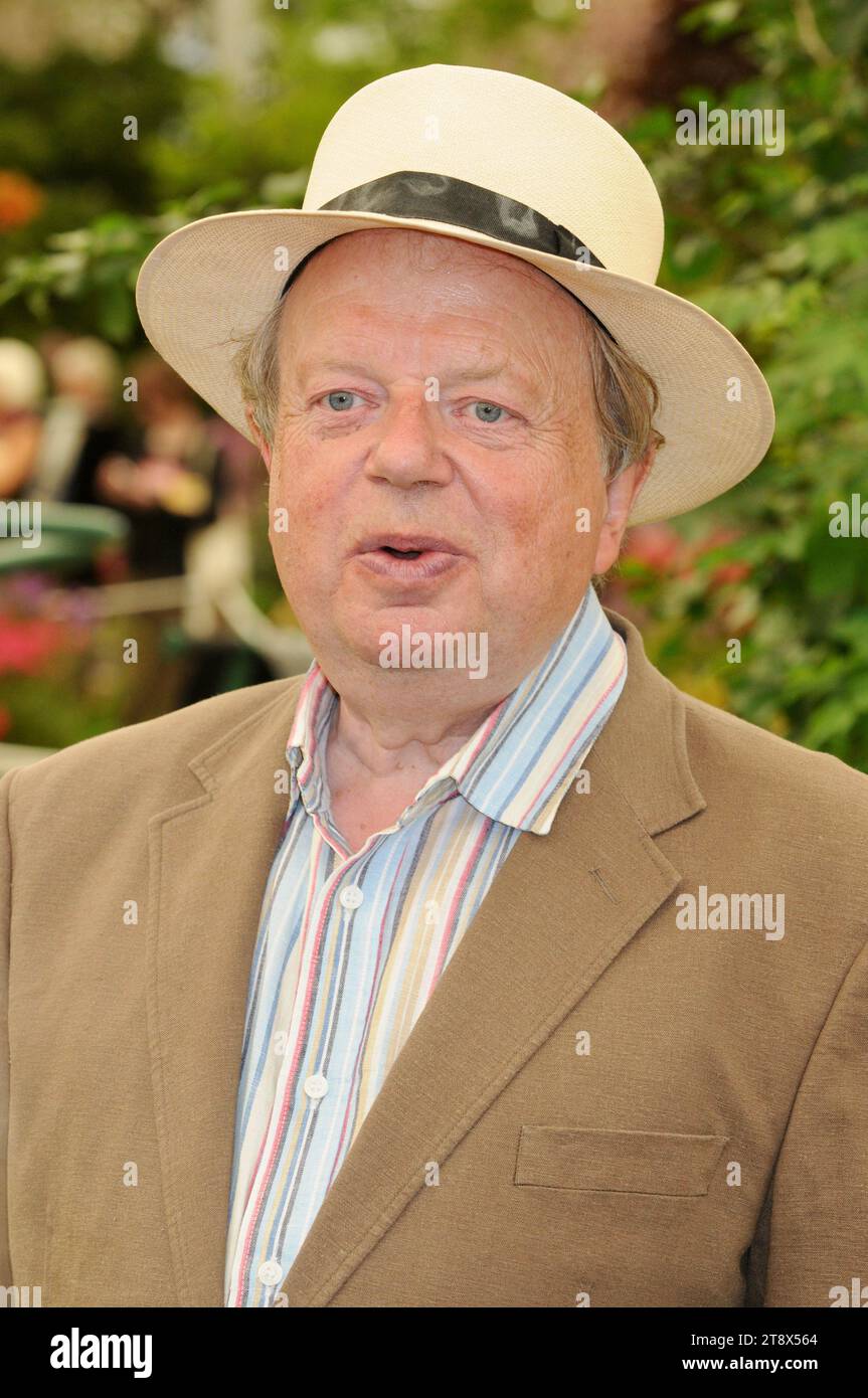 John sergeant broadcaster hi-res stock photography and images - Alamy