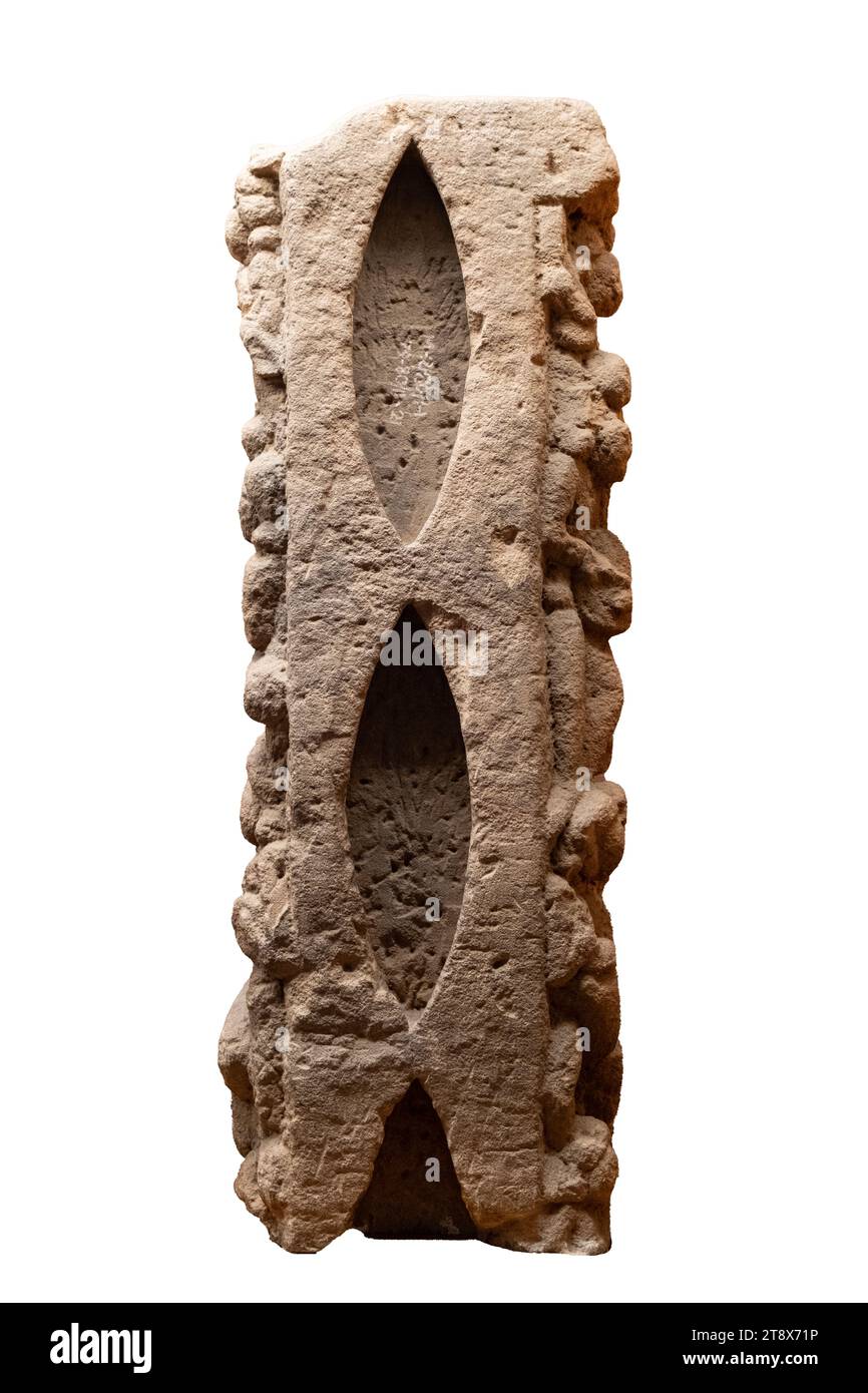 Railing pillar, Buddhist. 3rd century BC. Bhubaneshwar Stock Photo - Alamy