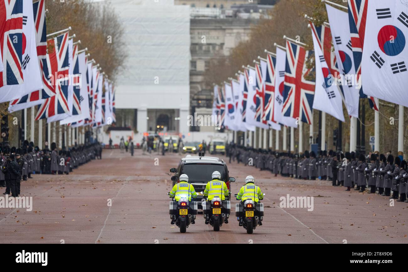 London, UK. 21st Nov, 2023. Pomp and Ceremony on The Mall as The ...