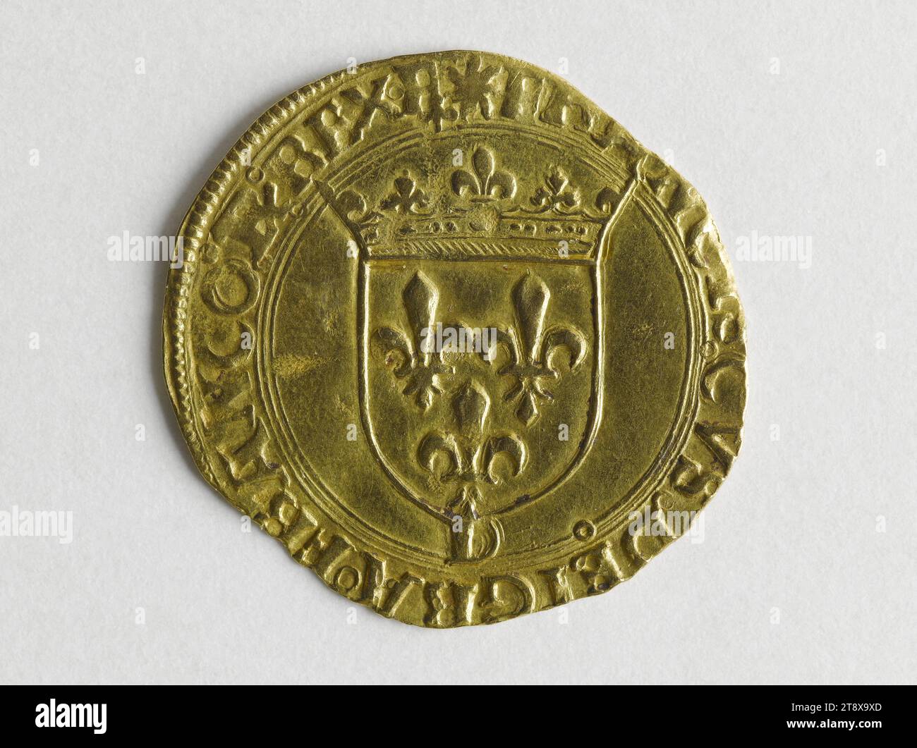 Sun shield hi-res stock photography and images - Alamy