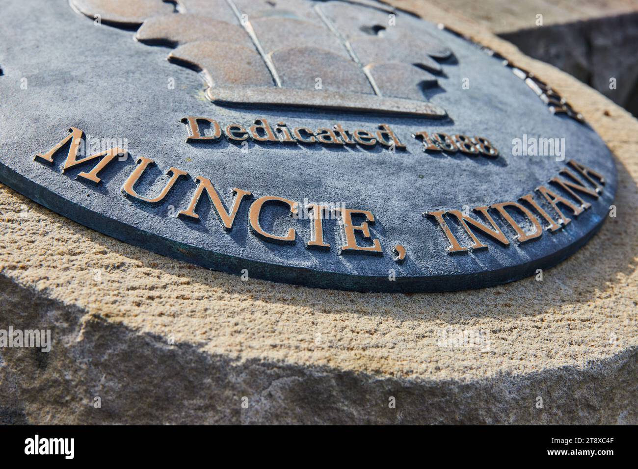 Round Muncie, Indiana plaque dedicated in 1988 for Minnetrista Museum ...