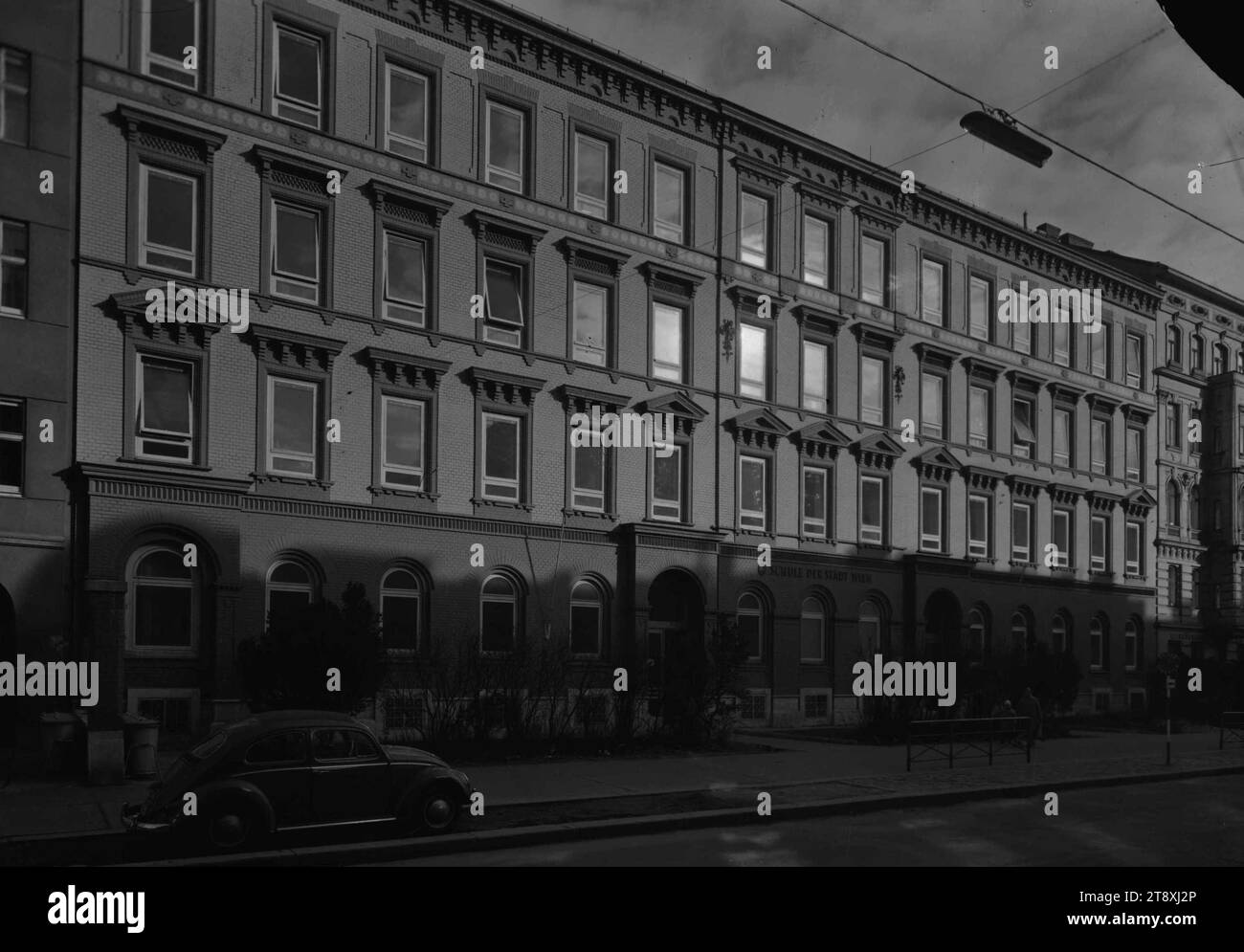 School of the City of Vienna (location unknown), exterior view, Martin ...